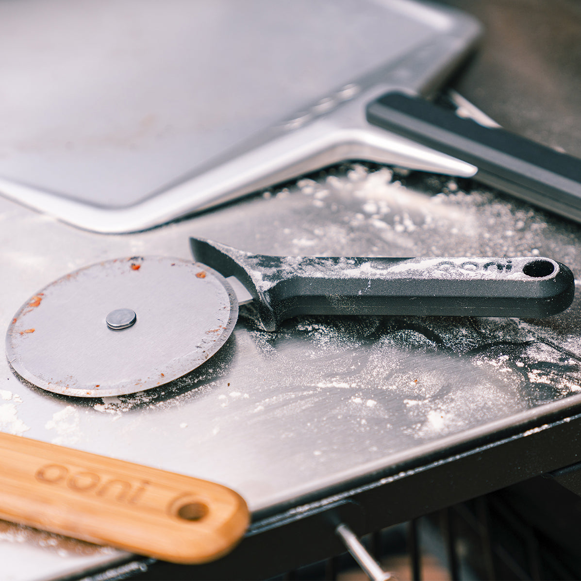Ooni Professional Pizza Cutter Wheel — Las Cosas Kitchen Shoppe